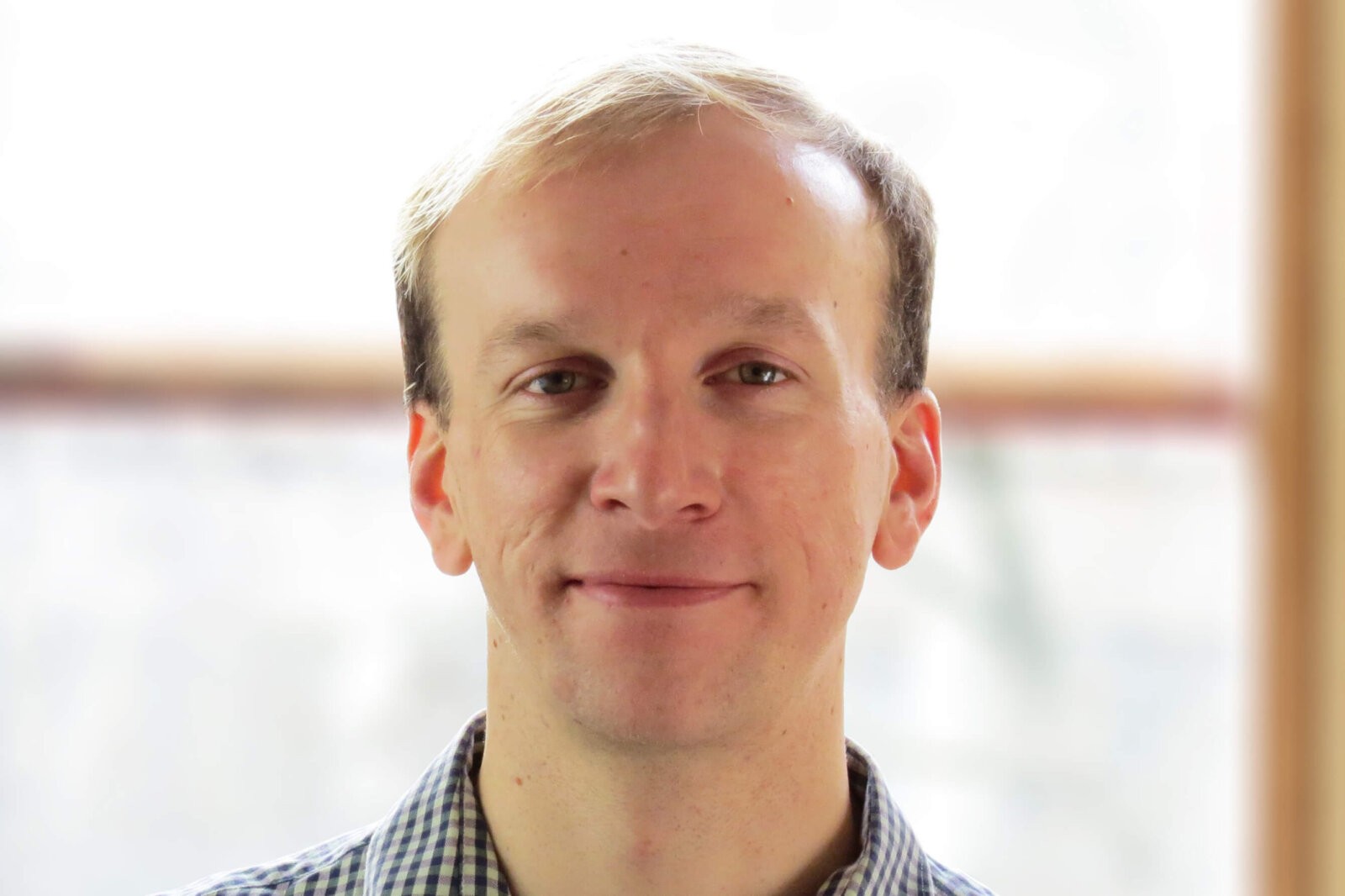 Robbie is the Best in the World at Cold-Calling. Here's How He Does It ...